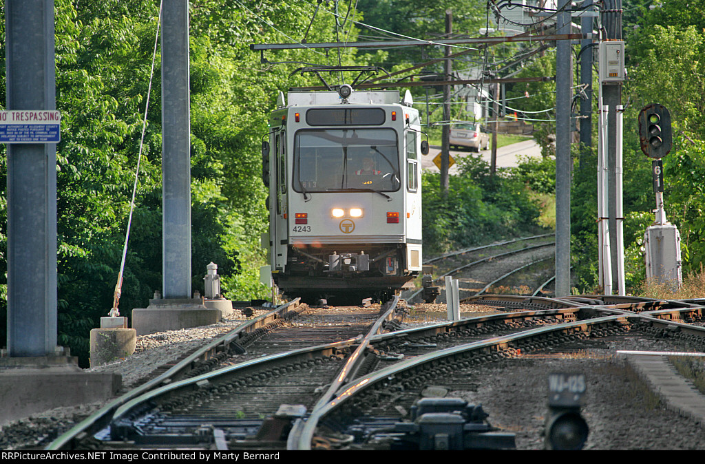 PAT 4243 at Washington Junction